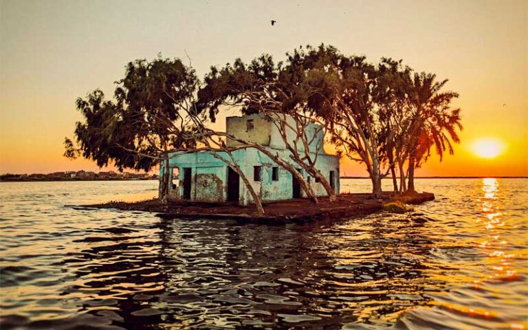 Lakes in Egypt: Relax At The Lakeside In The Land Of Pyramids
